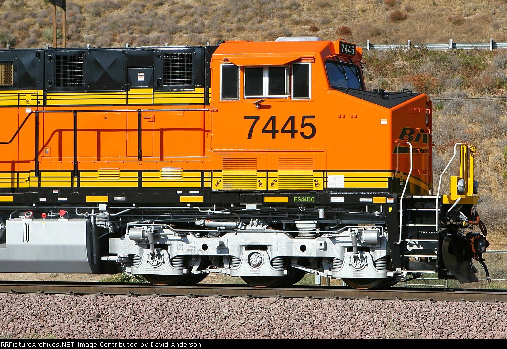 BNSF 7445